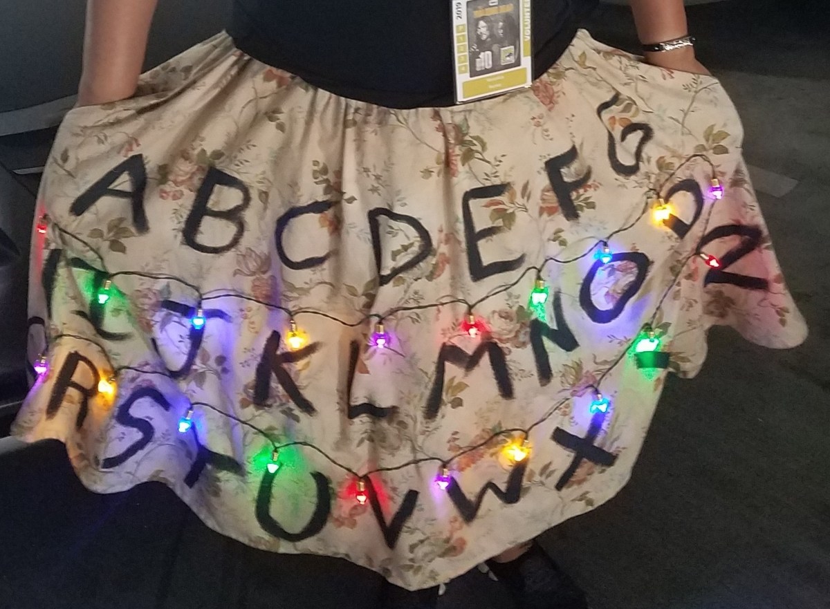 DIY Stranger Things Skirt – Fandom Ventures